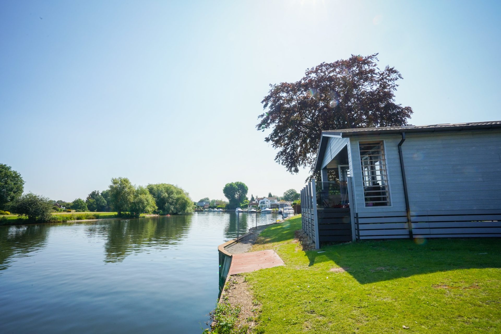 Park Homes for sale in Staines | Visit Thames Retreat Park, Surrey