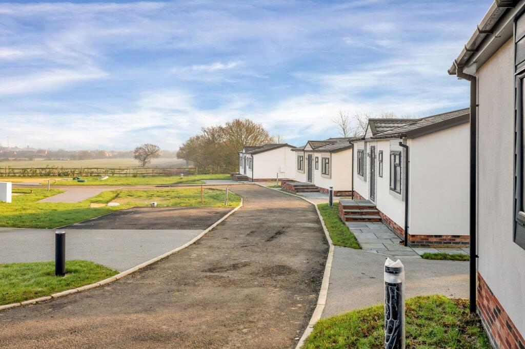 Park homes for sale in Lound | View Stamford Park